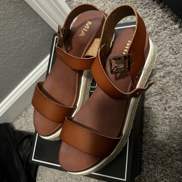 MIA | Shoes | New Mia Platform Sandals | Poshmark